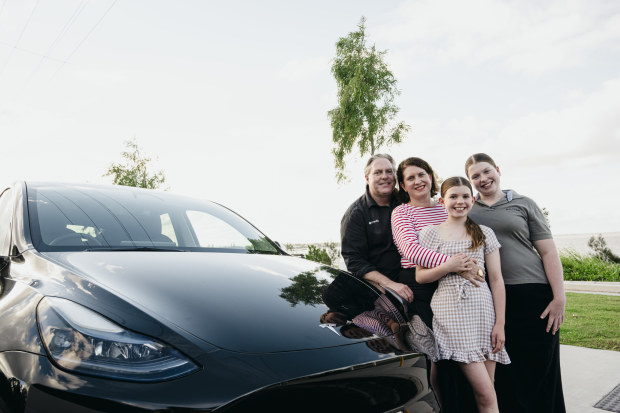 Tesla owners in Australia say the car is superb and ignore the Elon ...