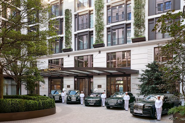 Luxury apartments in London hotel The Peninsula draw US billionaires ...