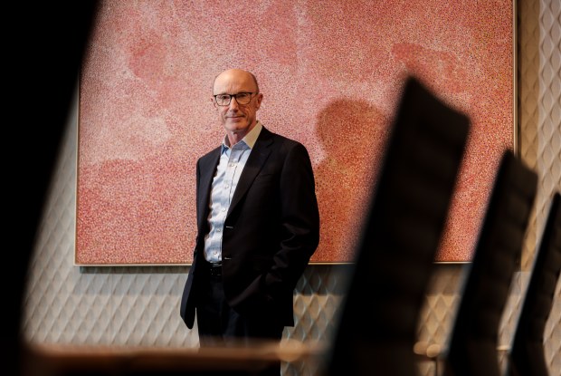 Optus chairman says next chief executive should have telco experience