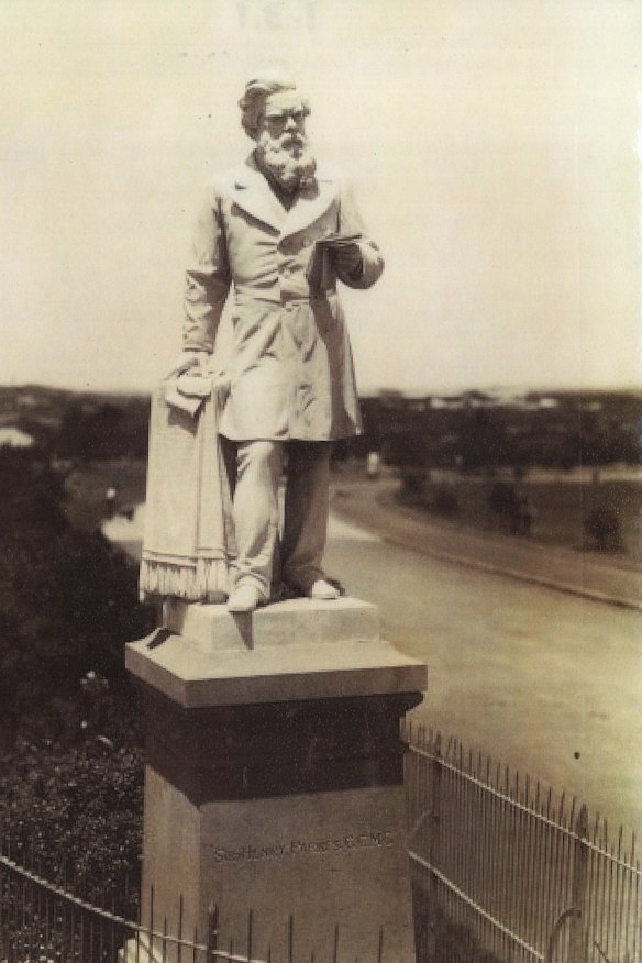 From the Archives, 1971: Centennial Park statues removed