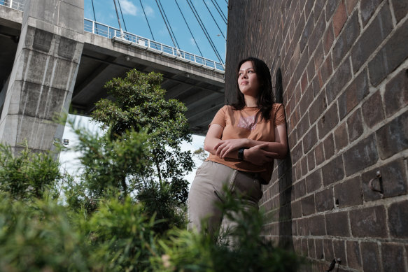 Social media ban: ReachOut survey finds young people more likely to ...