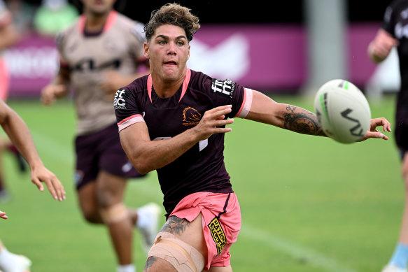 Slater wisdom lights fire in Walsh at No.1 for Broncos