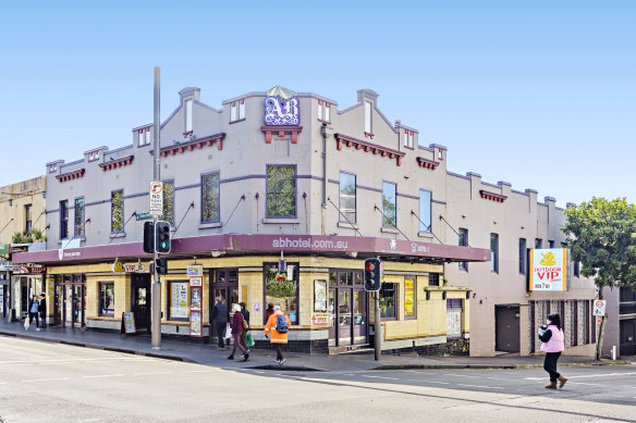 Sydney property: Ancient Briton pub to be sold