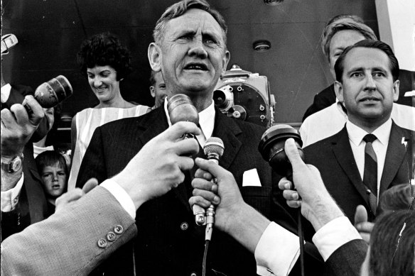 War hero Guy Pease dead aged 100