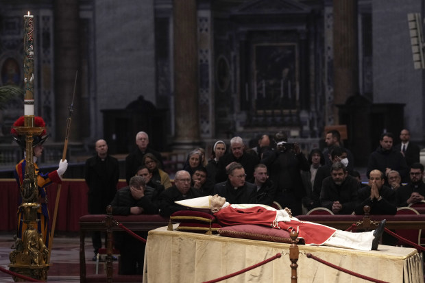 More than 65,000 view Benedict XVI’s body on first day