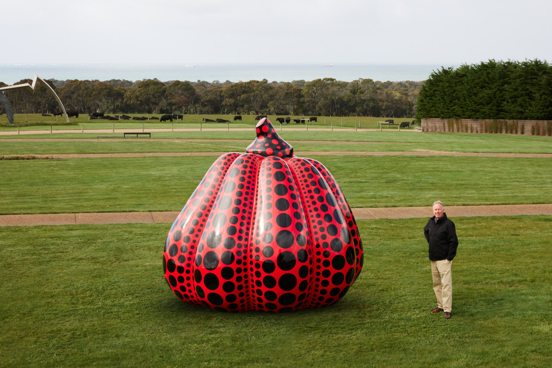 See Yayoi Kusama’s giant red polka-dotted pumpkin at Pt. Leo Estate ...