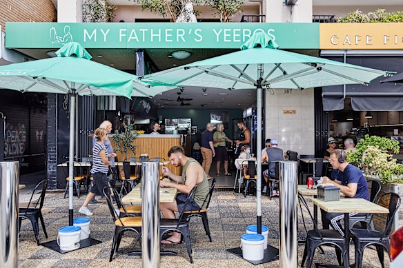 My Father’s Yeeros review: Greek souvlaki and chips by the beach in ...