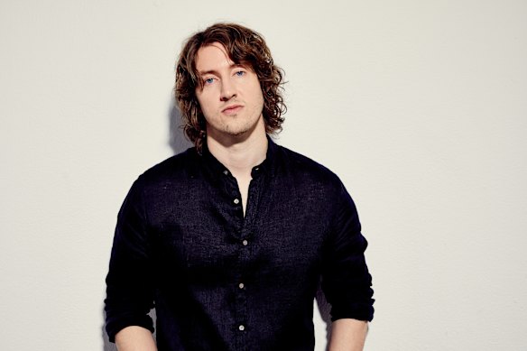 Dean Lewis dropped by Universal Music: UMG dumps singer at centre of ...