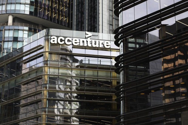 Consulting slowdown causes Accenture to defer MD promotions by six months