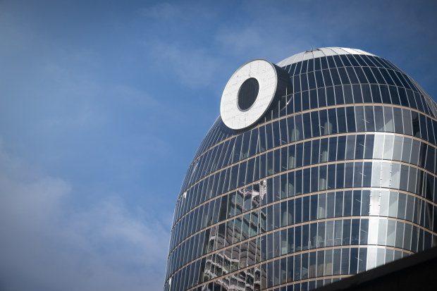 MQG ASX: KPMG’s Charles Hatchman helps Macquarie learn how to give an ...