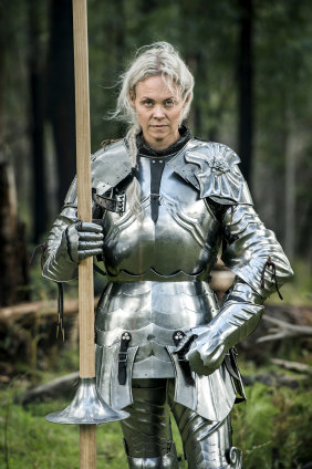 Swede Caroline is under armour and joust in time