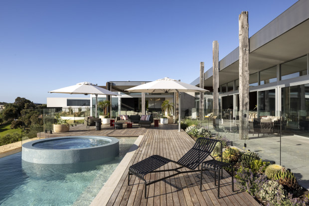 Mornington property: entrepreneur Craig Silbery and wife Lauren to sell ...