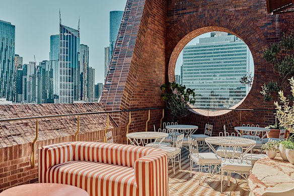 Cleo rooftop at HYDE Melbourne Place replaces Mid Air