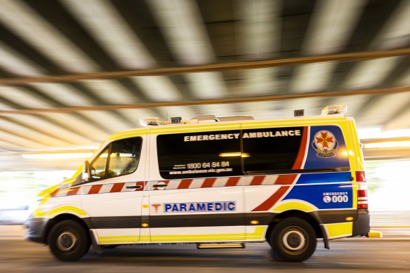 Paramedic gets electric shock while restarting patients heart, trial ...