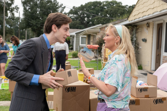 On Becoming a God in Central Florida skewers the empty ambition at the ...