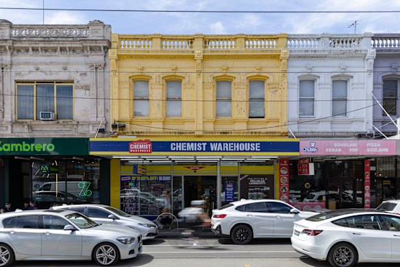 Chapel Street Melbourne: Shopping street sizzles with property deals