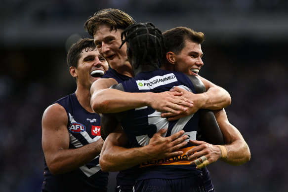 Dockers ponder how to cash in on ruck dominance