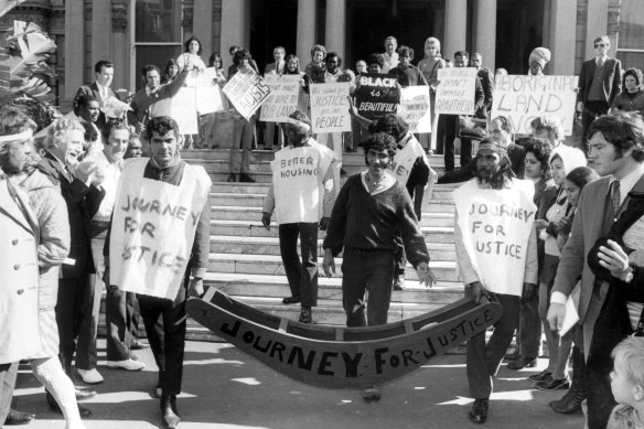 From the Archives, 1971: Smiles for Aboriginal protest walkers