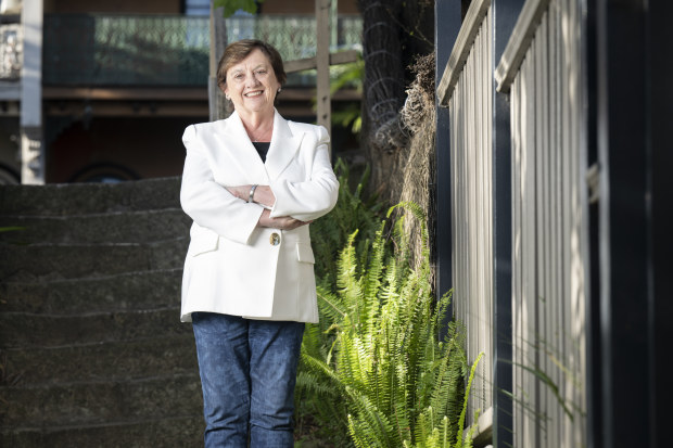 ‘Dig deep, be brave’, AGL told on strategy