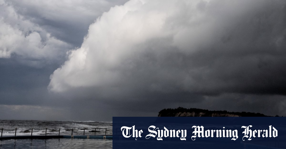 Sydney weather: Cold front moves through city as city experiences 10 ...