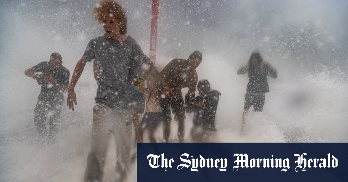 Cyclone Alfred NSW: Byron Bay daredevils brave wild seas as storm edges ...