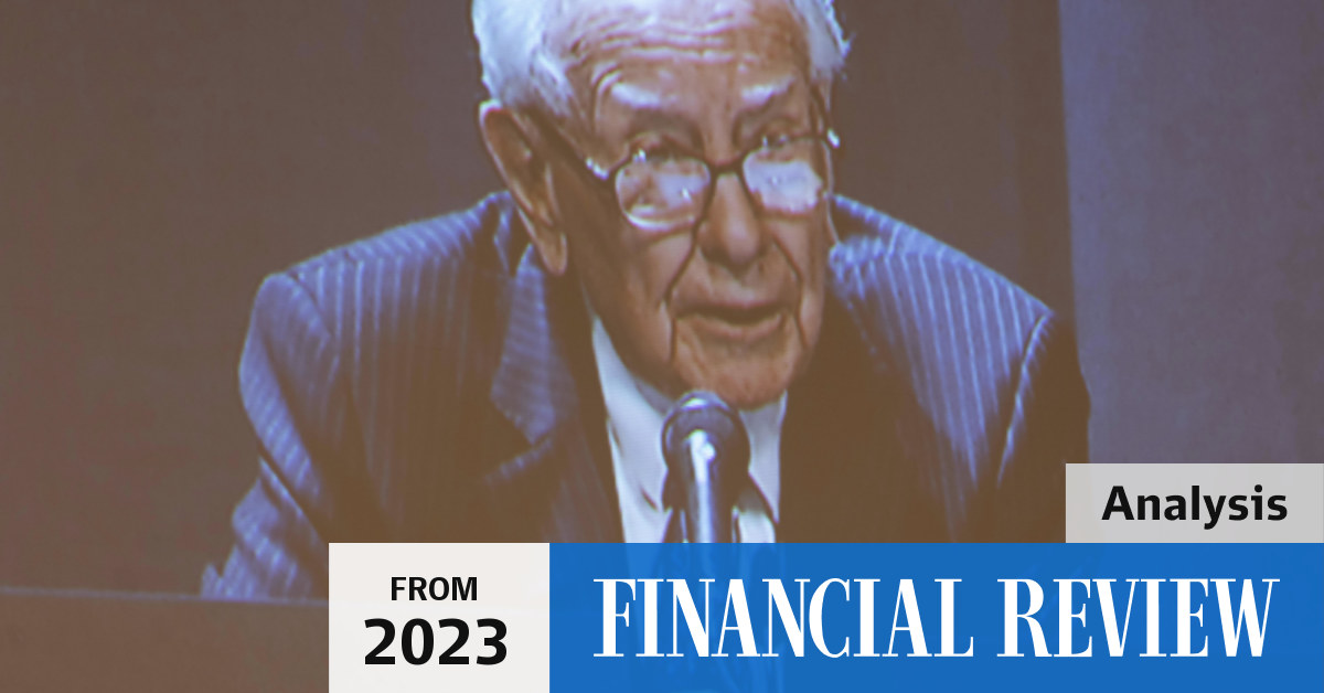 Warren Buffett’s biggest investment tip right now might be to sit on ...