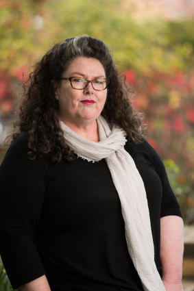 Victorian lockdown likely to be extended as cluster sources remain unknown