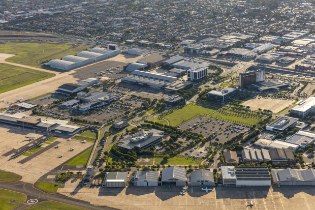 Macquarie, Melbourne-based Beck family ink massive payday with Active ...