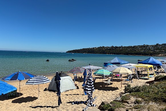 Melbourne beach cabanas: Tensions flare in popular holiday spot over ...