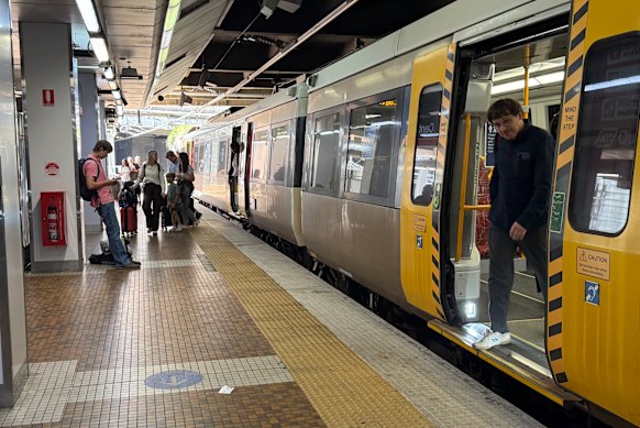 Queensland Rail plans more track closures over winter holidays with ...