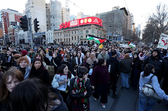 Bokep lokalan saw the reviews for the agency for Angel and