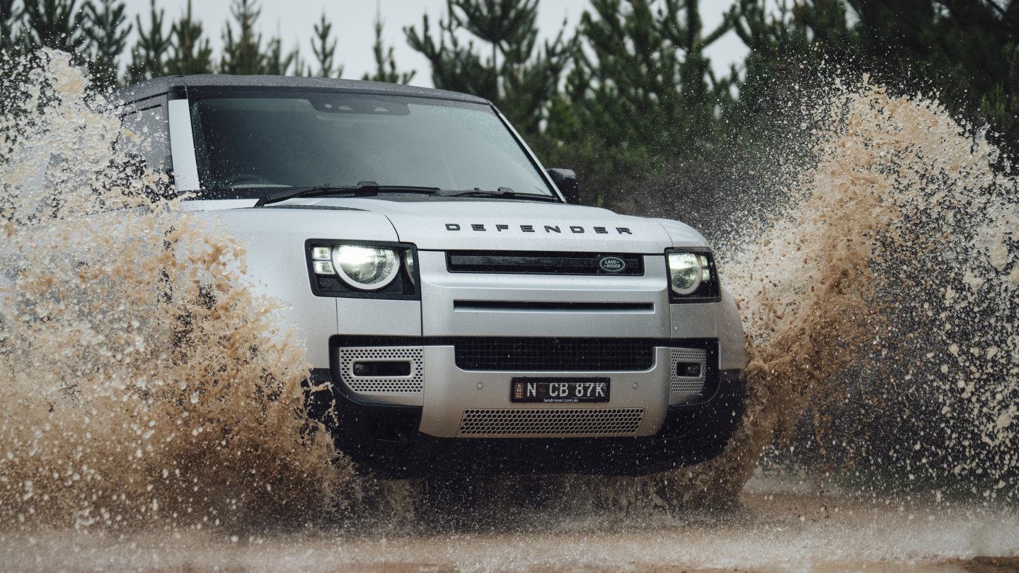 Snapshot: Land Rover Defender 110 P400 SE