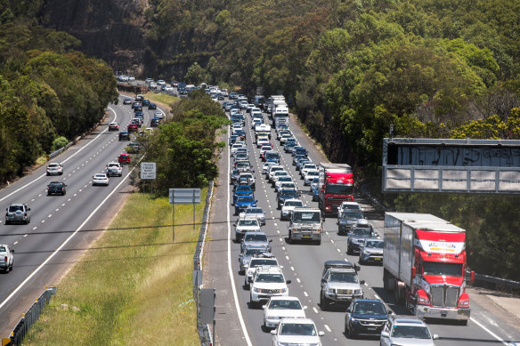 Sydney traffic: The great summer holiday exodus has begun