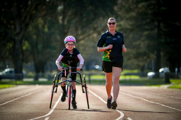 Frame running: Australians with a physical disability run for the first ...