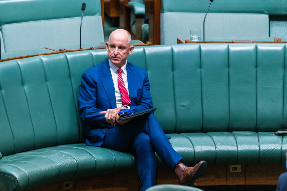 Stuart Robert briefed on Synergy360 deal by government officials ...