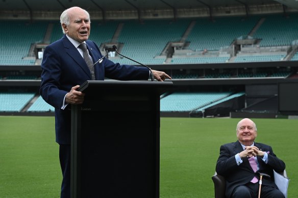 Australian cricketing icon Alan Davidson farewelled at SCG