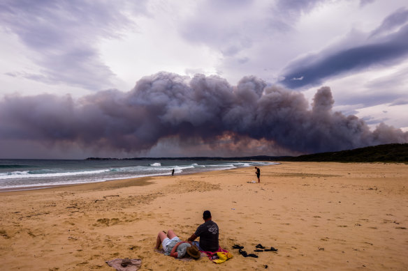 Sydney weather LIVE updates: Bermagui under threat; Kearsley ...