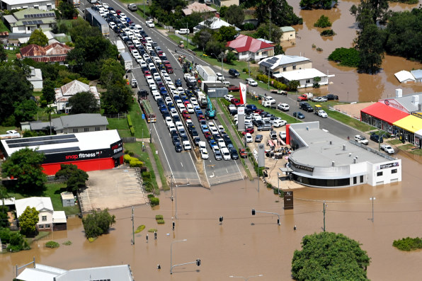 Ballina floods UPDATES LIVE: Sydney, NSW South Coast residents told to ...