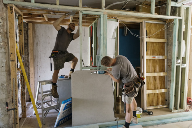 Tradies shifting to cordless power tools