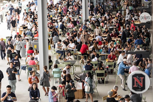 Sydney Fish Market overwhelmed by 40,000 people on first day in new ...