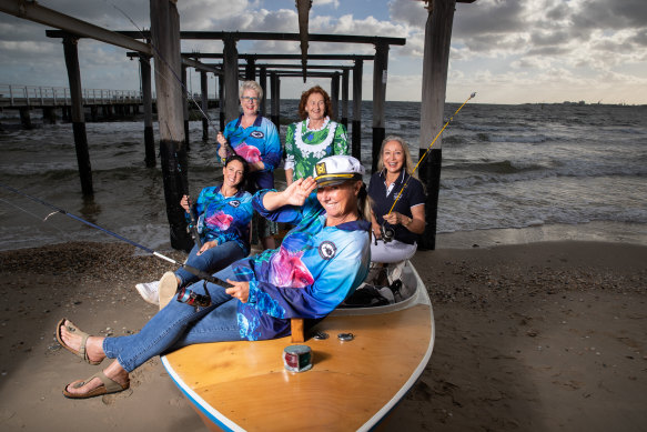 Melbourne’s Albert Park: Women take to angling boys’ clubs like ...