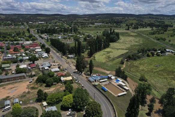 NSW floods LIVE updates: Wyangala dam overflows; Forbes, Molong ...