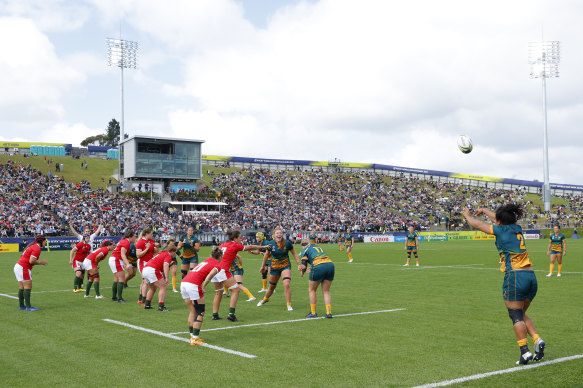 Courage a key weapon for Wallaroos in World Cup playoffs