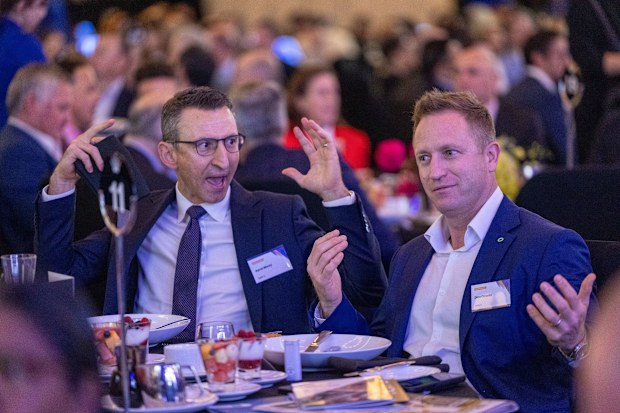 BHP and Fortescue (FMG ASX) battle over decarbonisation and fuel ...