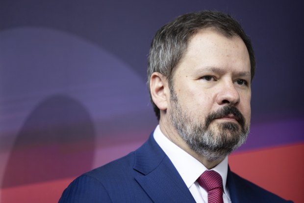 Industry Minister Ed Husic launches quantum computing strategy for ...