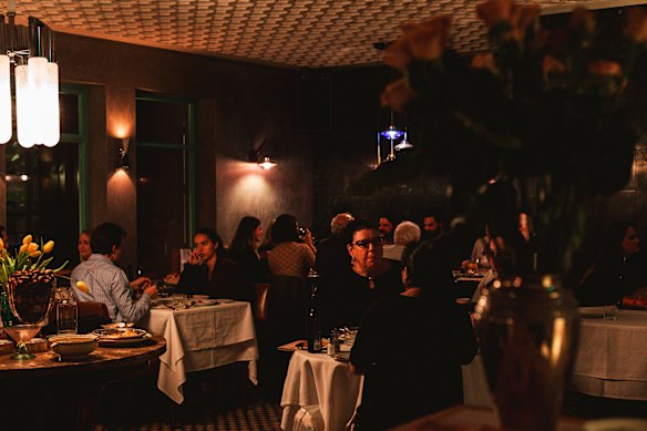 Italian restaurants Melbourne: Roma on Collins Street is open morning ...