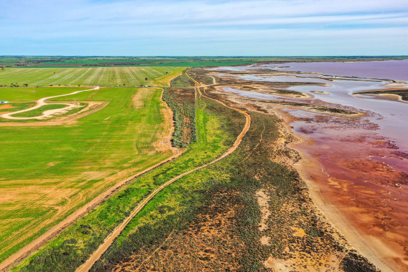 Emotional traditional owners see 150-year-old artefact for the first time