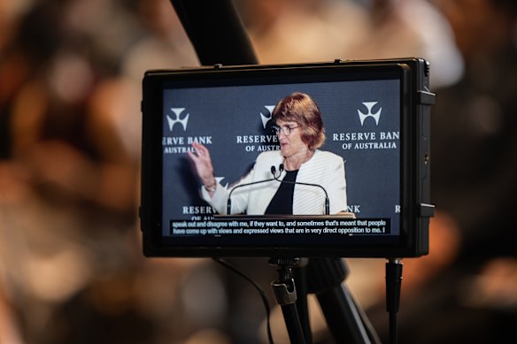 Australia news headlines from Tuesday 9th December 2025: RBA keeps ...