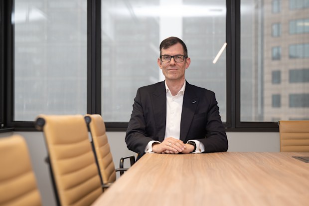 Alvarez & Marsal AI push: mid-size consultancy recruits McKinsey ...