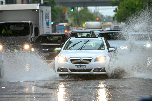 ‘Get prepared’: Brisbane Council issues emergency flood warning